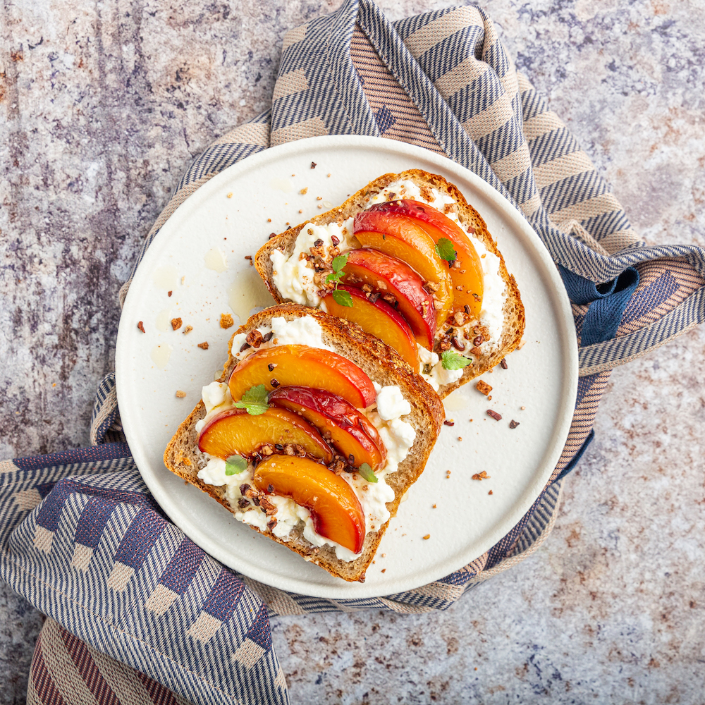 Tostada dulce con melocotón | Receta | JUST SPICES